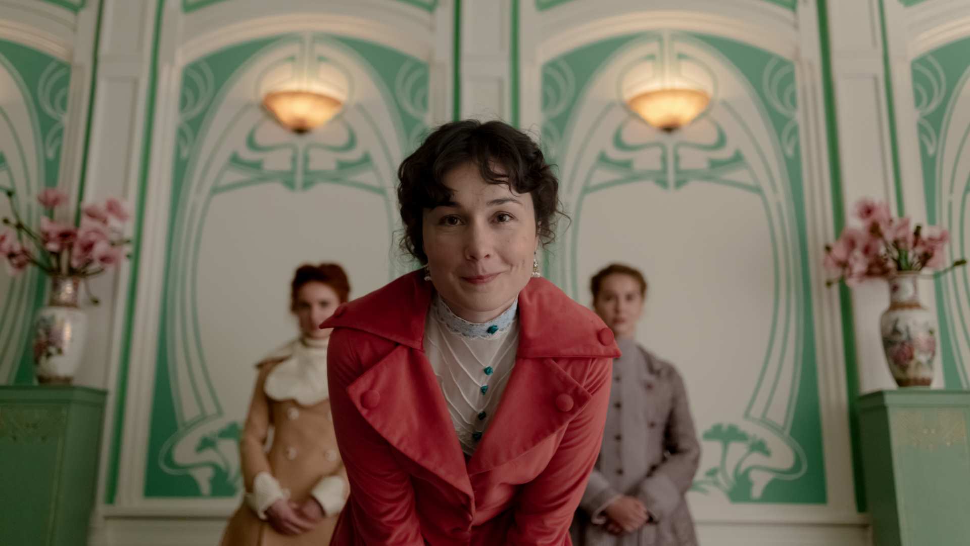 Primeras imágenes de 'Manual para señoritas', con Nadia de Santiago ...